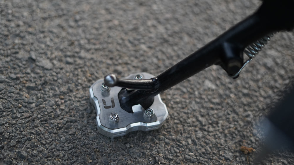 Premium CNC Side Stand Extender for BSA Goldstar 650 – CARBON RACING